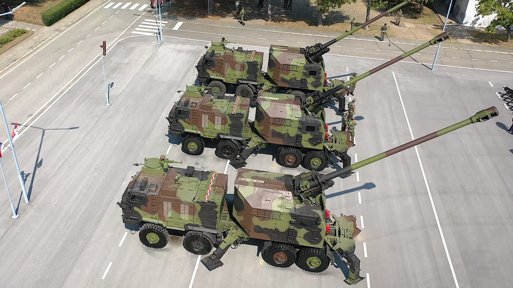 Armament display at the plateau of the Military Academy | Yugoimport