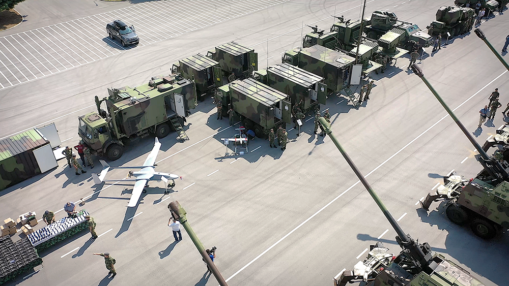 Armament display at the plateau of the Military Academy | Yugoimport