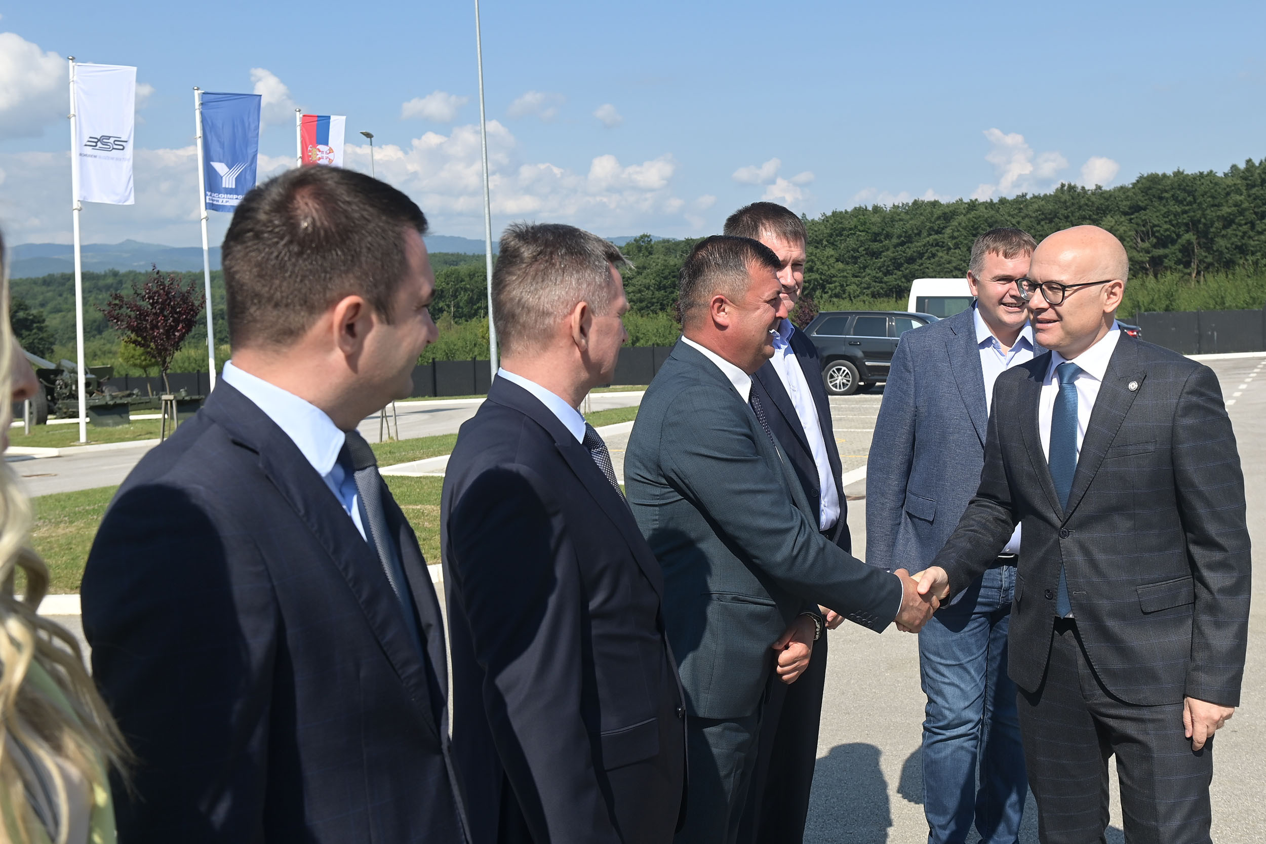 Minister Vucevic Visits Complex Combat Systems DOO | Yugoimport