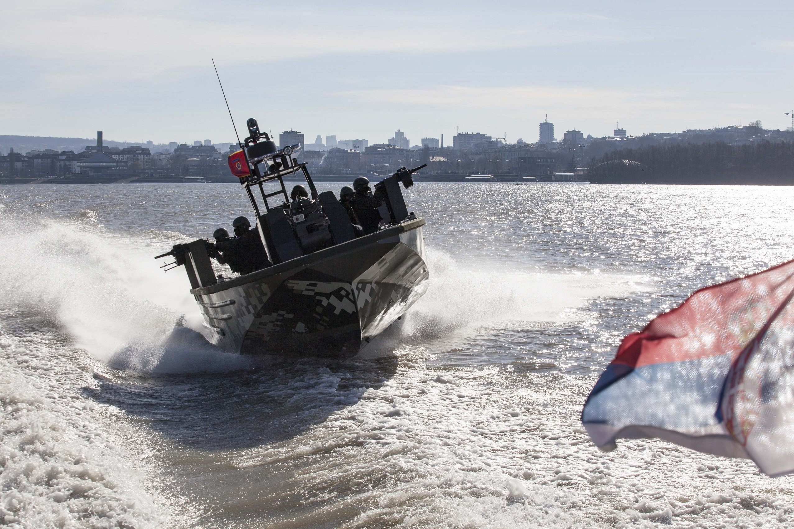 Fast multi-role boats | Yugoimport