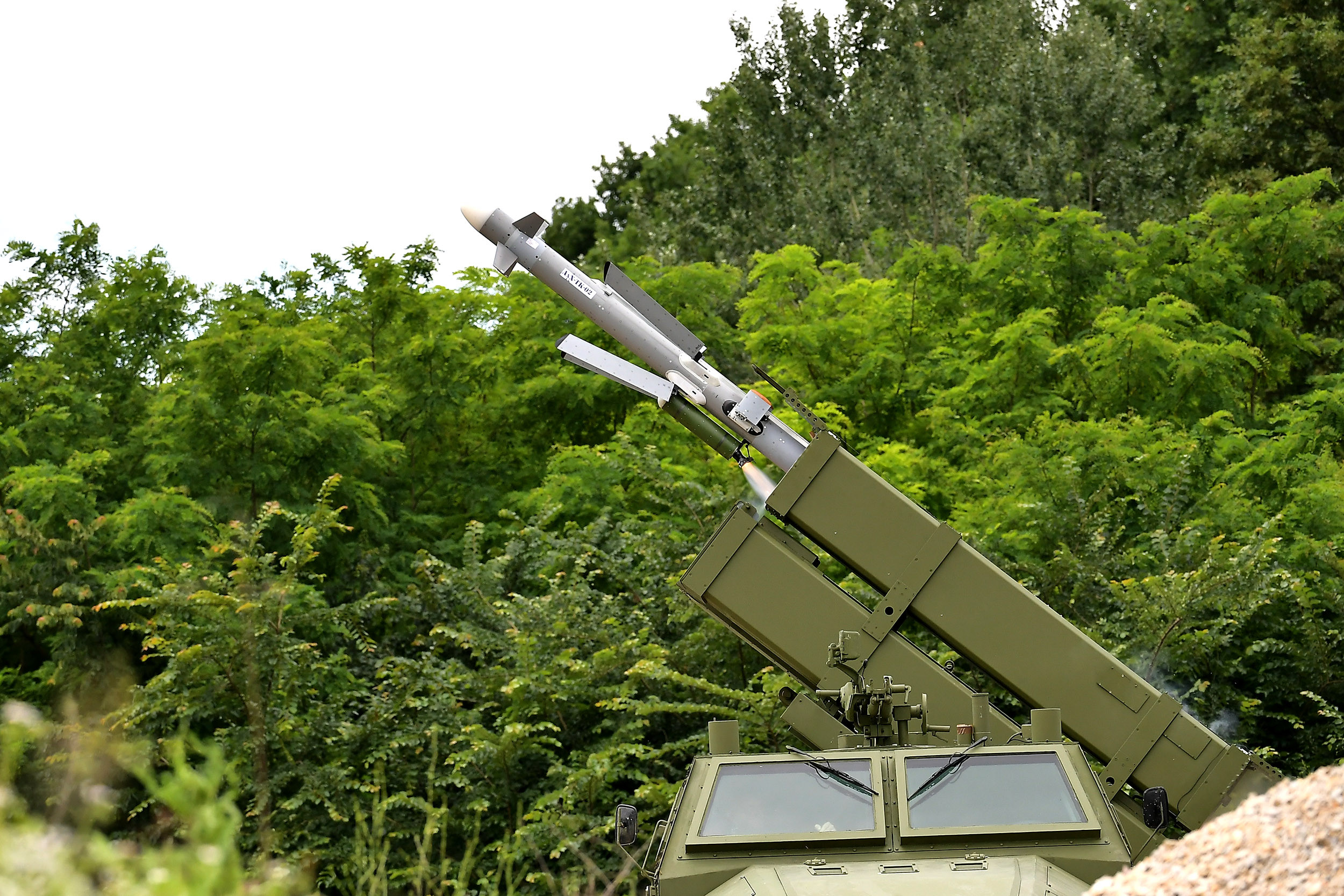 Self-propelled anti-tank/land-attack missile systems | Yugoimport